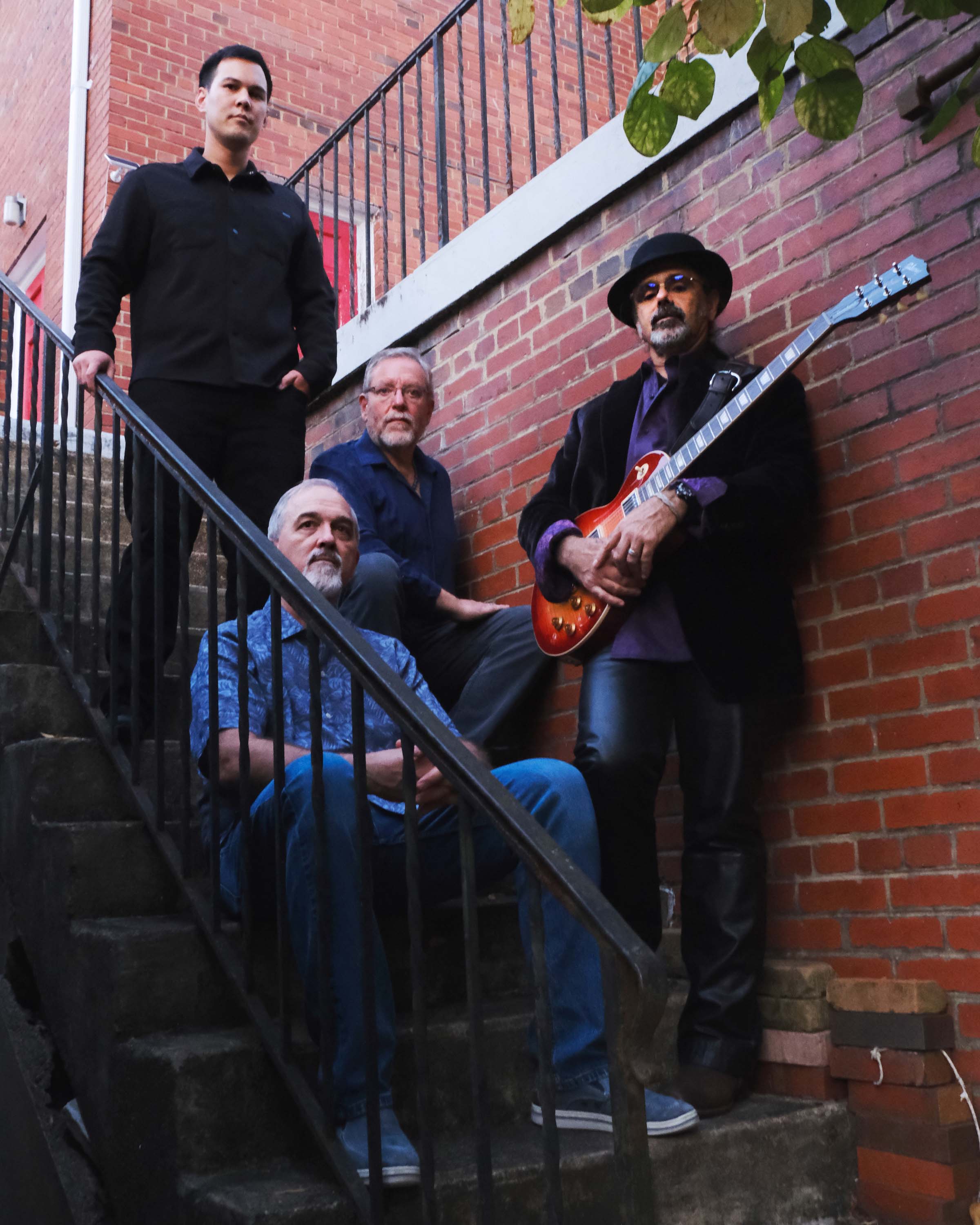 J.P. Reali - Musician, roots and traditional blues music